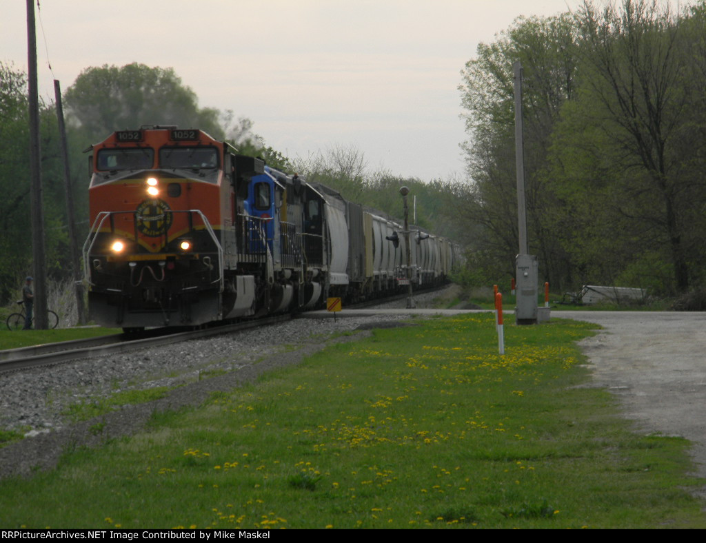 BNSF 1052